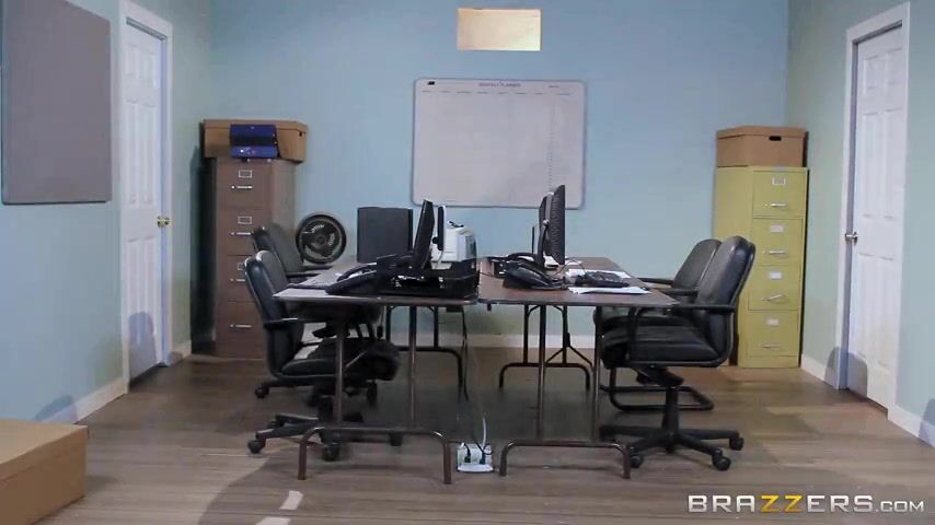 Dillon harper_Dillion Harper . Call Center Coochie